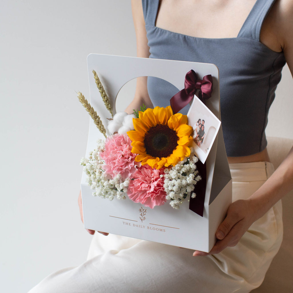 Summer Sunflower Bloom Box – The Daily Blooms